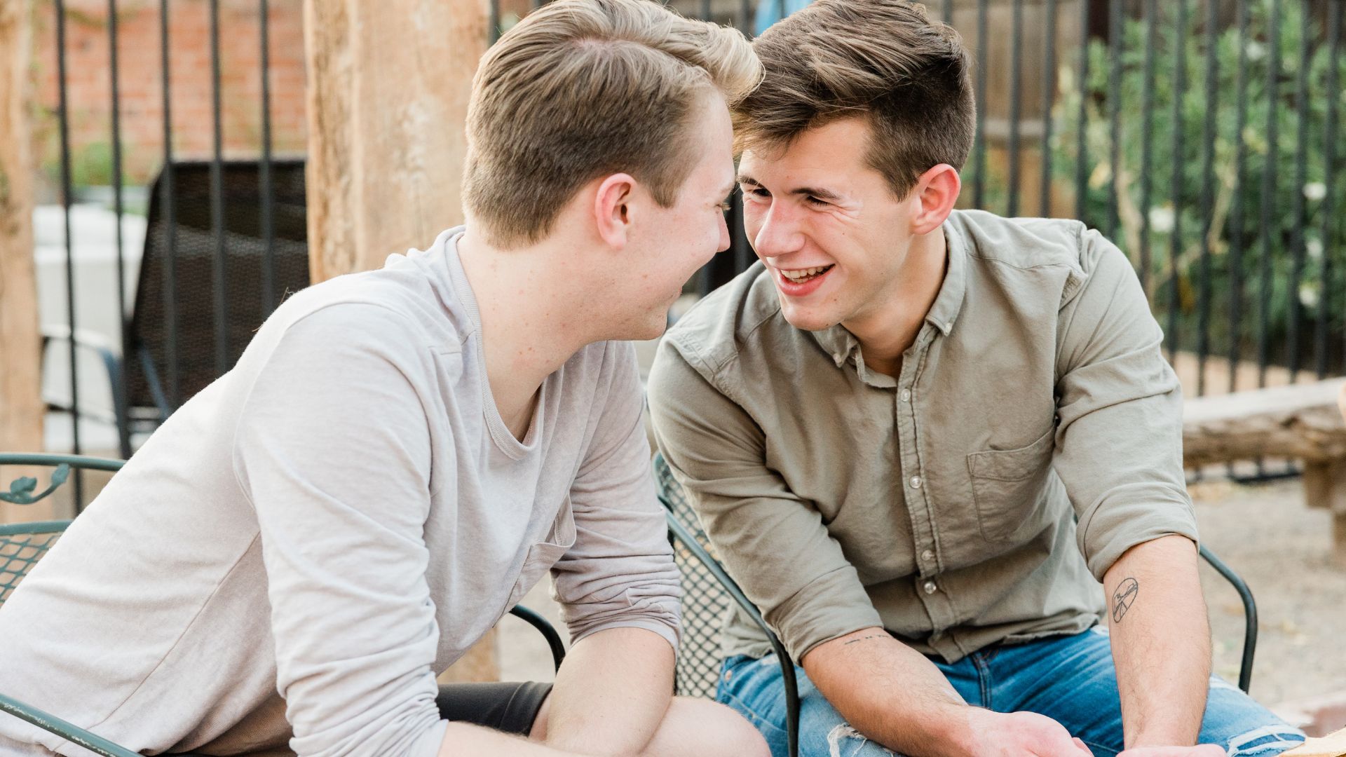 Emotional Withdrawal in Men: 4 Crucial Insights